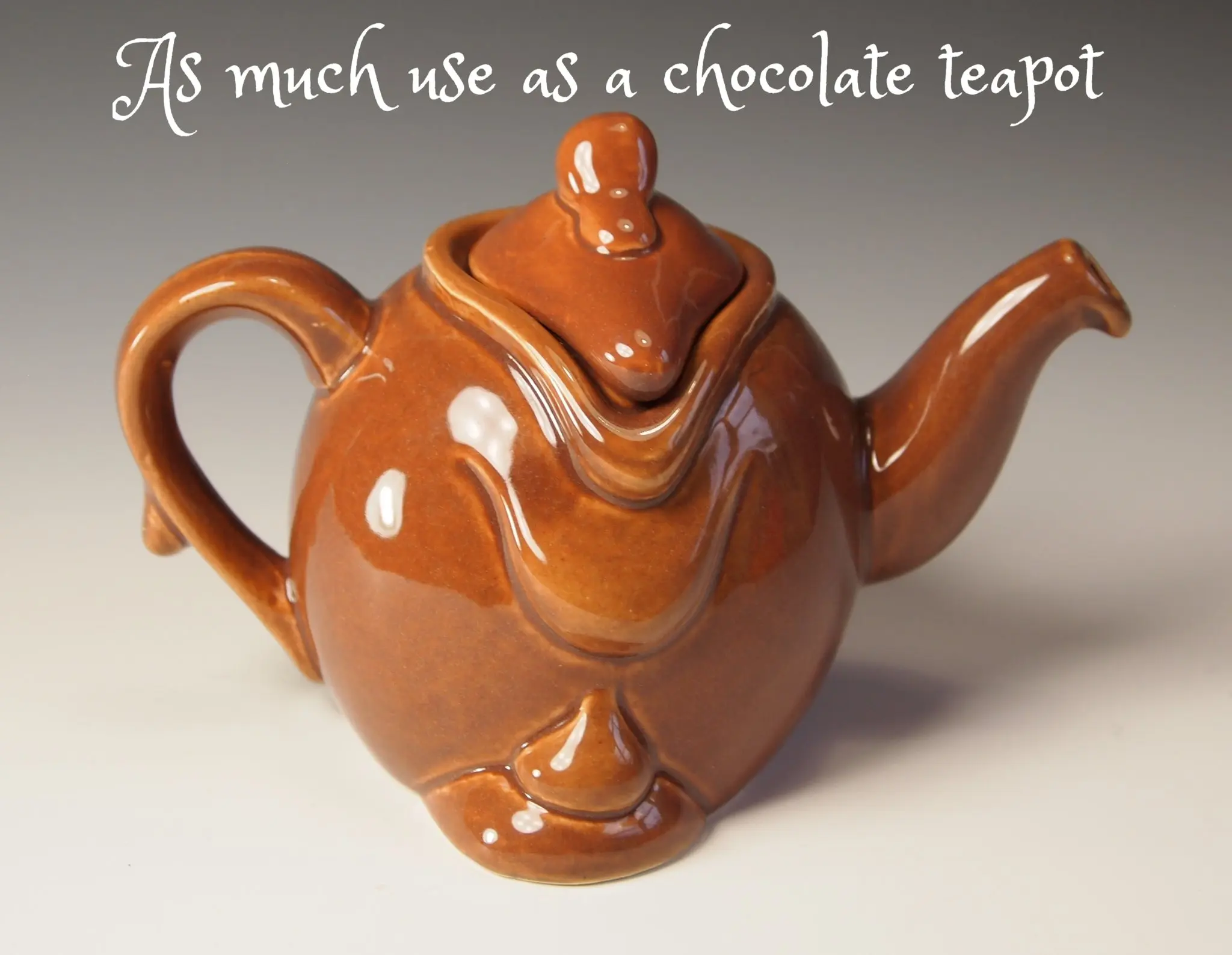 Tan Inútil Como Una Tetera De Chocolate: El Origen Y Significado De ...